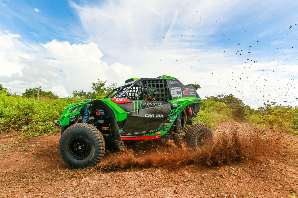 Rodrigo Varela celebra liderança nos primeiros dias do Rally RN1500 ...