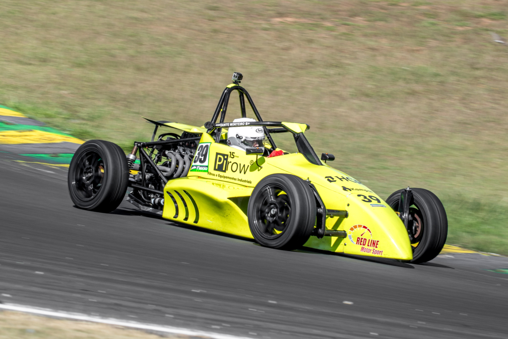 F-1600: Dante Monteiro estreia na divisão Light e vai ao pódio duas ...